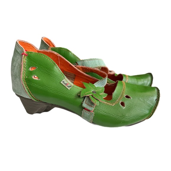 Maia | Shoes | Tma Eyes Maia Green Leather Soft Sole Comfort Heels ...